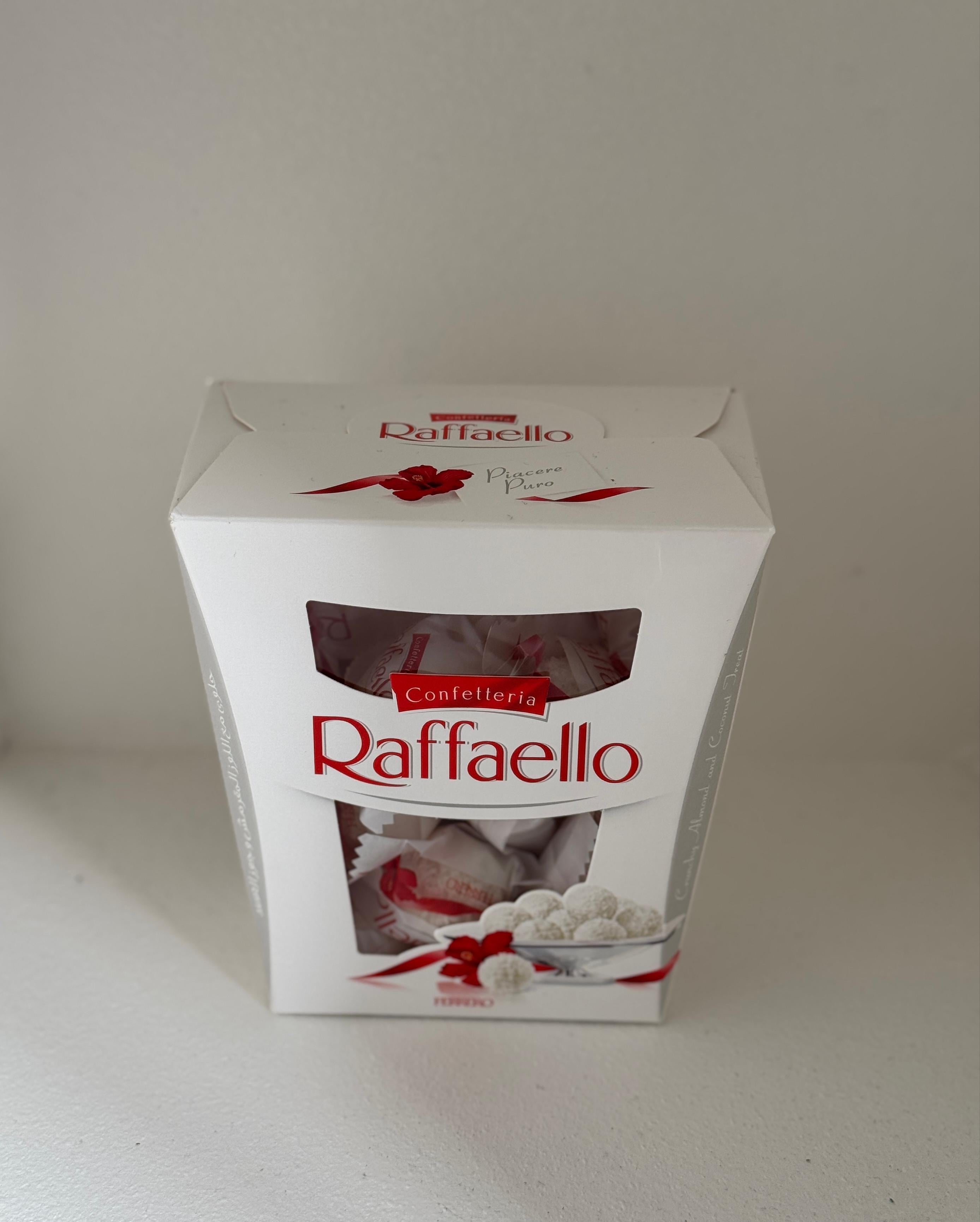Raffaello 230g Candies – Infinity Flowers